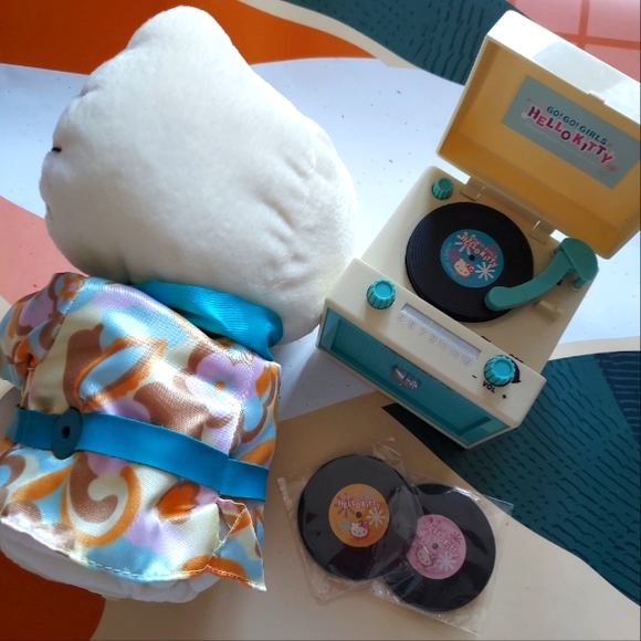 Sanrio | Other | Sanrio 200 Vtg Rare Hello Kitty Doll Plush Music Box ...